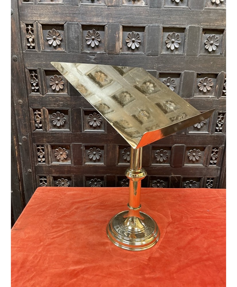 Brass Altar Swivel Lectern - Church Brass - The Crypt